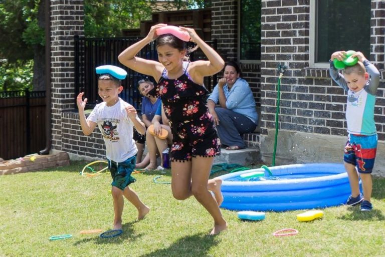 33 Fun And Splashy Water Games For The Whole Family - PLAYTIVITIES