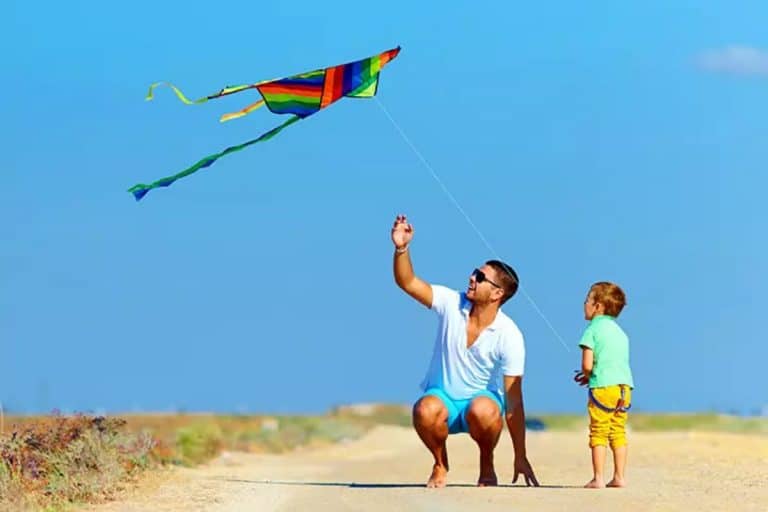 30 Beach Activities and Games for Endless Fun - Playtivities